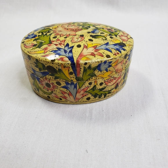 Fetco | Accents | Vintage Kashmir Trinket Box India Oval Lacquered ...